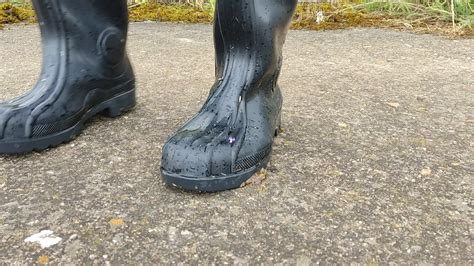 Rubber Boots Vs Snails Video 22