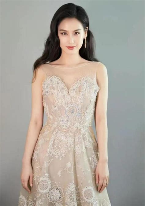 氣質美女 黃聖依 每日頭條