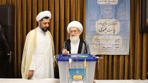 آیت‌الله نوری‌همدانی مردم در انتخابات شرکت کنند
