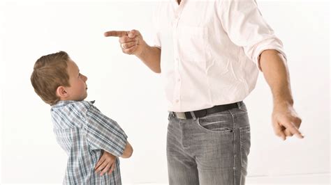 Почему дети не слушаются когда на них кричат — видео Советы психолога