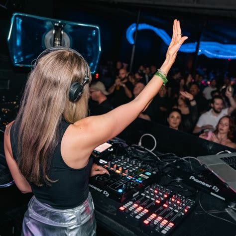 Stream Sara Simms Discopussy By Sarasimms Listen Online For Free On Soundcloud