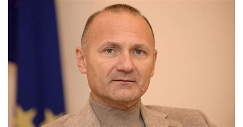 ОФИЦИАЛНО Претърсват дома на Росен Христов заради Боташ вижте го