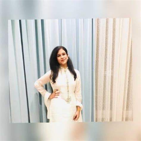 diksha anandani medium