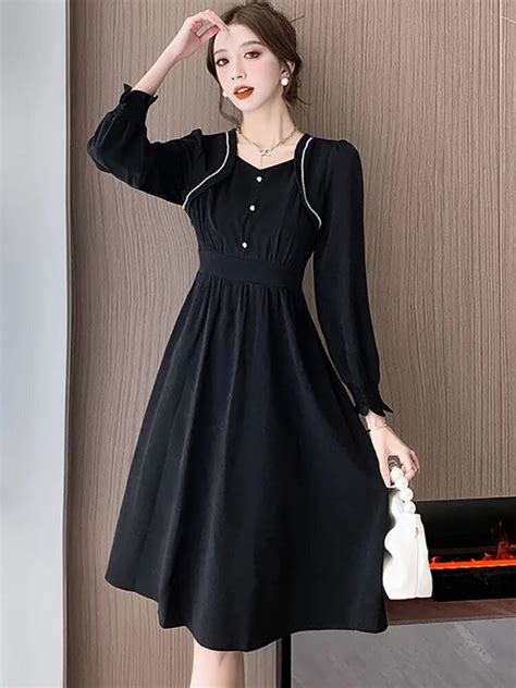 Badu Bg 2023 г Червена шикозна бродирана рокля с волани Есенно зимна елегантна рокля за