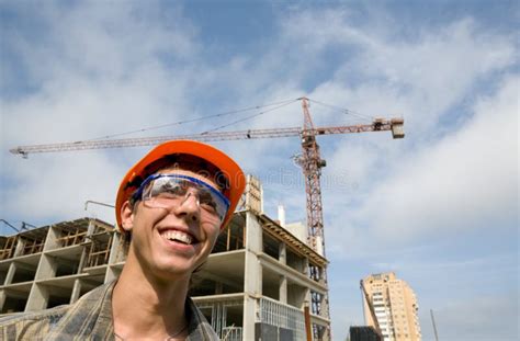 Junger Erbauer stockbild. Bild von nett, aufgebaut, bewegen - 3222249