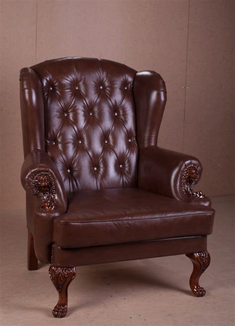 Классическое мягкое кресло в английском стиле - Фабрика "Курьер"