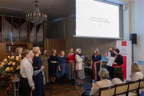 Leposimies Jo Mums Ir Ar Kaut Ko Lepoties Lielvārdes Jostu