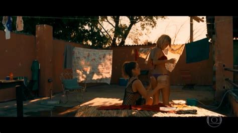 Naked Julia Dalavia In Justiça