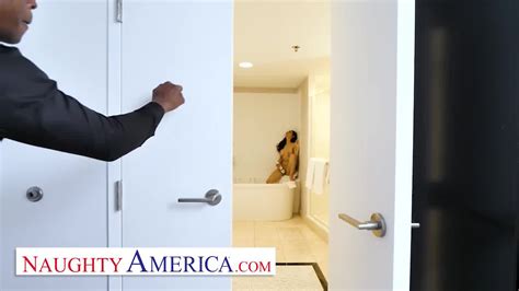 Tia Cyrus Has Permission From Spouse To Fuck Whomever Hotntubes Com