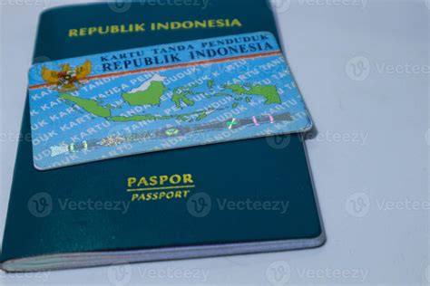 Indonesian Green Passport And Indonesian Identity Card Owned By Indonesian Citizens 13932023
