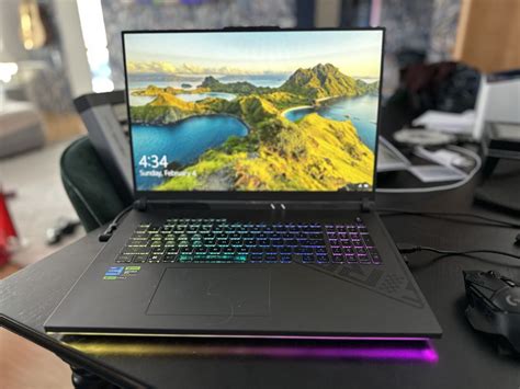 Laptop Gaming Asus Rog Strix G18 Mouse Gaming Logitech Iasi • Olx Ro