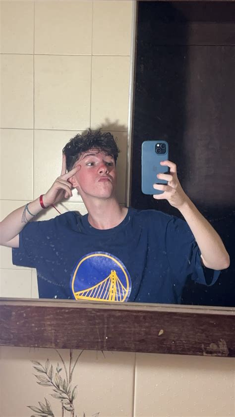 A Grown Man Always Wears A Beard ThisVid Com