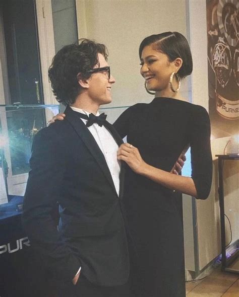 Zendaya And Tom Holland France 2021 Siper Man Próximos Filmes
