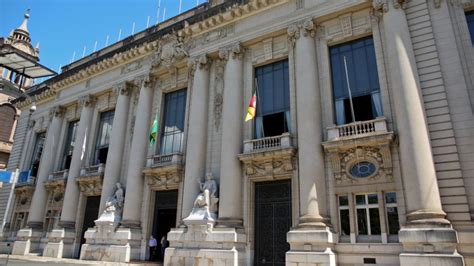 Ribunal De Justiça Do Rs Sequestra R 157 Milhões Do Estado Para