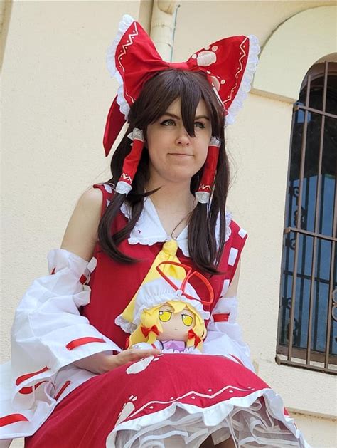 Reimu And Yukari Fumo Rtouhou