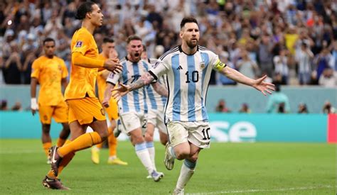 Lionel Messi Un Emblema De La Fragilidad Transitoria De La Belleza Humana Por Jonathan Wilson