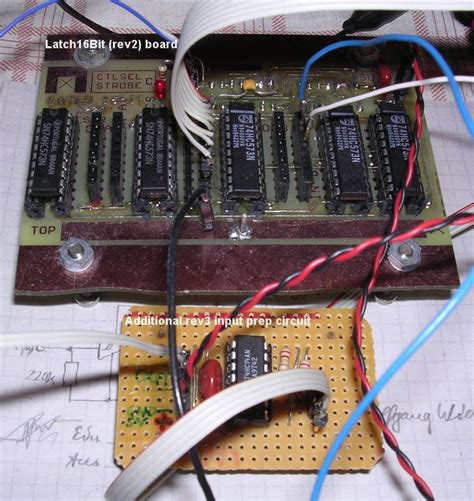 Electronics Latch16Bit Board