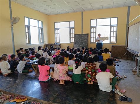 ၇၆ နှစ်မြောက် ပြည်‌‌ထောင်စုနေ့ အထိမ်းအမှတ်ငါးချဉ်ပိုင်း မူလွန် ကျောင်း