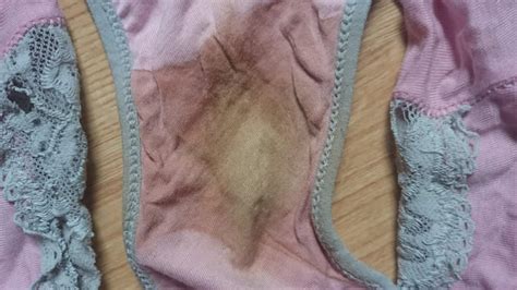 【画像】嫁のパンティーのクロッチ部分がこうなってました。やはり浮気でしょうか？ ポッカキットポッカキット