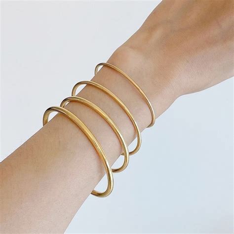 에이큐 당일출고무료배송 🚛 실버 925 둥근 뱅글 팔찌 Aq 에이큐 기본 베이직 깔끔한 심플 데일리 도넛 링 핑크 로즈 골드 셀럽 레이어드 민자 라운딩 굵은 써지컬 Aq 에이큐