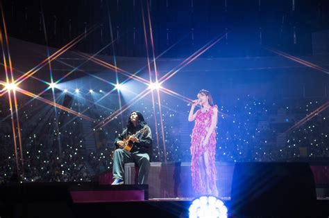 30대 아이유 끊임없는 도전…장장 4시간↑ 첫 월드투어 성공 포문 [n리뷰] 뉴스1