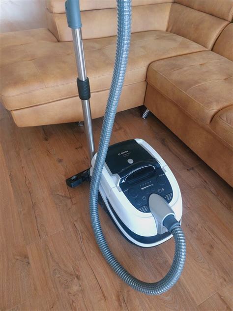 Прахосмукачка Bosh Бош гр София Младост 2 • Olx Bg