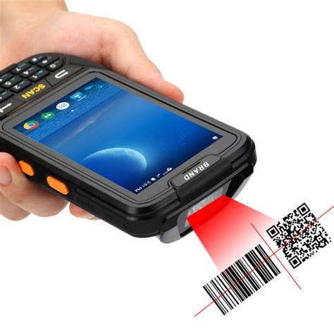 China Portable IP65 RFID 2D Barcode Scanner Android OS Handheld PDA