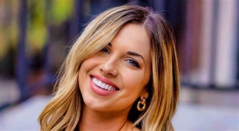 Photo Espn Analyst Erin Kate Dolan Had Fans Drooling In Her Tight