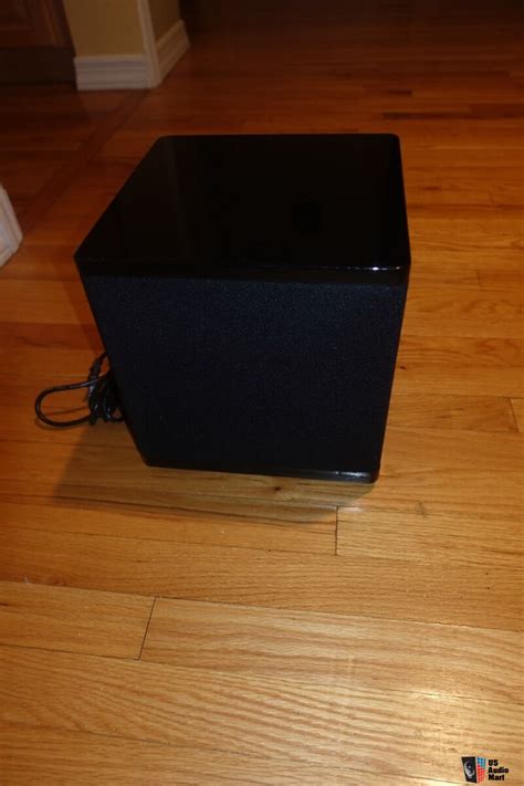 Definitive Technology Supercube Iii Subwoofer 650 Watts Photo 2050655 Uk Audio Mart