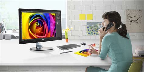 Philips представила недорогой монитор с 99 % охватом Adobe RGB