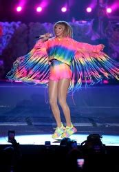 Appearance Taylor Swift Performing At Iheartradio Wango Tango