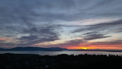 Imagens De Lummi Explore Fotografias Do Stock Vetores E Vídeos De 675 Adobe Stock