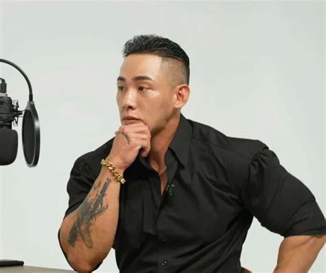 12만 헬스 유튜버 김웅서 갑작스러운 사망 소식 향년 38세