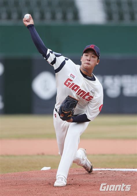 롯데·ssg 저연차 선발 투수들의 호투 뜨거웠던 맞대결