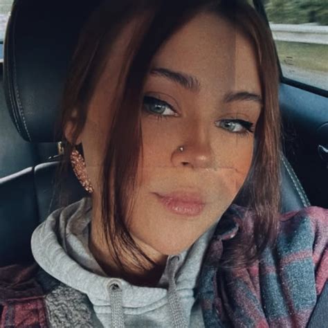 Olivia Roy Oliviaantoinettee • Threads Say More