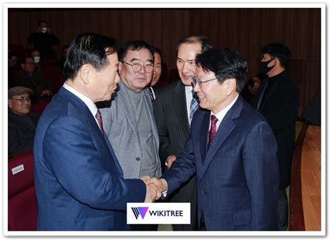 포토 강기정 광주광역시장 제60주년 경우의 날 참석 위키트리