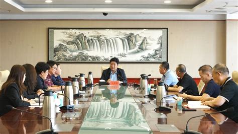 出版集团主题教育读书班第三期 分组交流研讨 新闻动态内蒙古出版集团