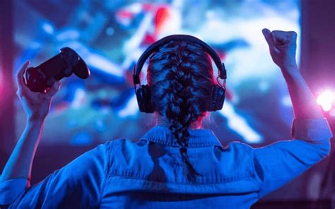 What Is Mic Monitoring And How To Use It Genderless Voice