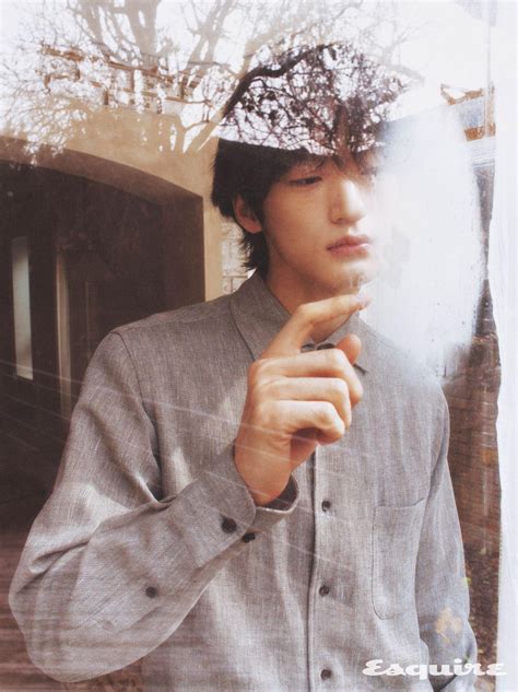 100주년을 맞은 로로피아나의 Ss 컬렉션 Style 읽을거리 에스콰이어 코리아 │ 패션 매거진 패션 잡지 남성지