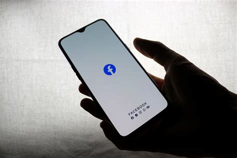 How To Change Comment Settings On Facebook ITGeared