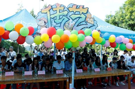 青春热血 新生杯篮球交流赛正式开幕