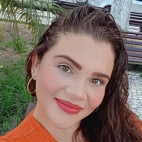 Isabelle 🩷 Isabellesousa957 • Threads Say More