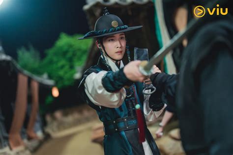 《夜晚開的花》收視高開超越《戀人》！李荷妮搭檔小11歲鮮肉心花怒放，李鍾元獲得導演賞識望他成功