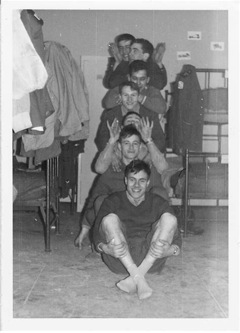 Photo de classe La chambrée C E C 3 Vieux Brisach 69 2 A de 1970 Cec 3