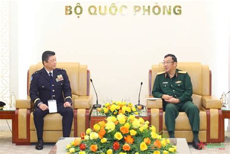 加强越南国防部与日本防卫省干部和军官之间的友好合作关系 越南人民报网