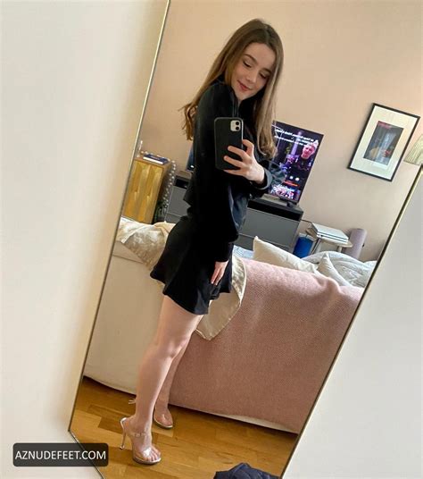 Anna Devlin Feet Aznudefeet