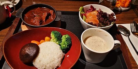 台北喜來登大飯店 大廳酒吧 THE LOUNGE的菜單評論圖片 台北市中正區好吃CP值超高的酒吧 愛玩記