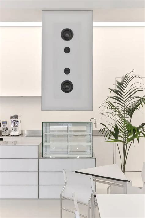 깨끗한 화이트 컬러 미니멀 컨셉 29평 카페 인테리어 안양 만안구 안양동