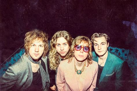 Struts Back In Action Maximum Volume Music