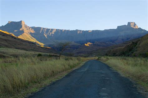 남아 프리 카 공화국 랜드마크 원형 로얄 나 탈 국립 공원에서 0명에 대한 스톡 사진 및 기타 이미지 0명 경관 국가 관광명소 Istock